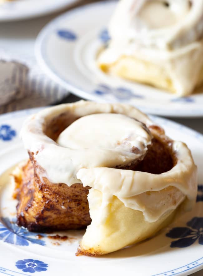 Better Than Cinnabon Cinnamon Rolls (VIDEO) - A Spicy Perspective