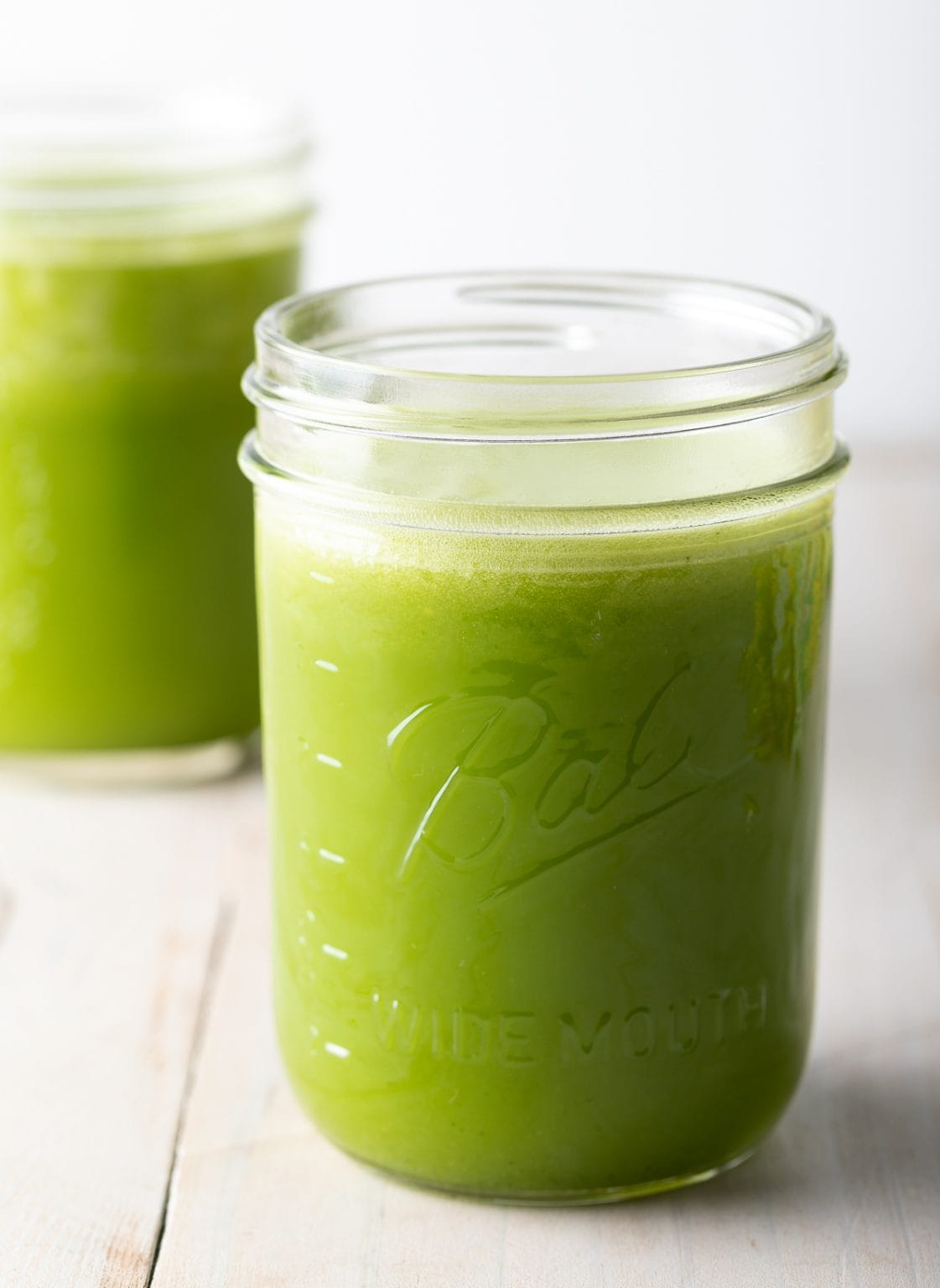 Jugo Verde (Mexican Green Juice) - A Spicy Perspective