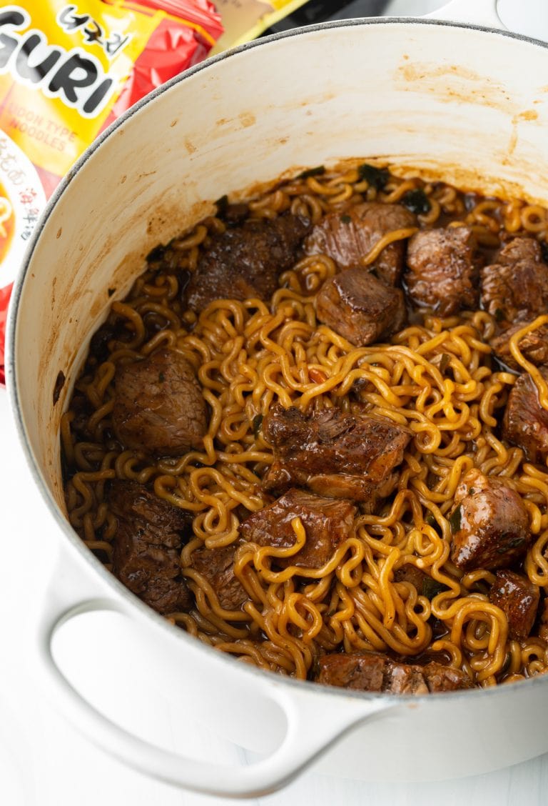 Jjapaguri Recipe (Easy Ram Don Korean Noodles) - A Spicy Perspective