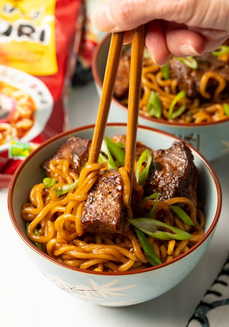 Jjapaguri Recipe (Easy Ram Don Korean Noodles) - A Spicy Perspective