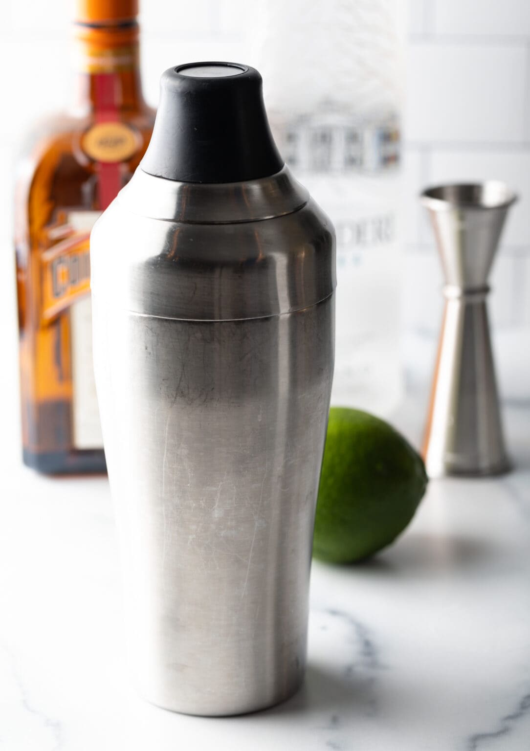 Perfect Cosmopolitan Cocktail Recipe (VIDEO) - A Spicy Perspective