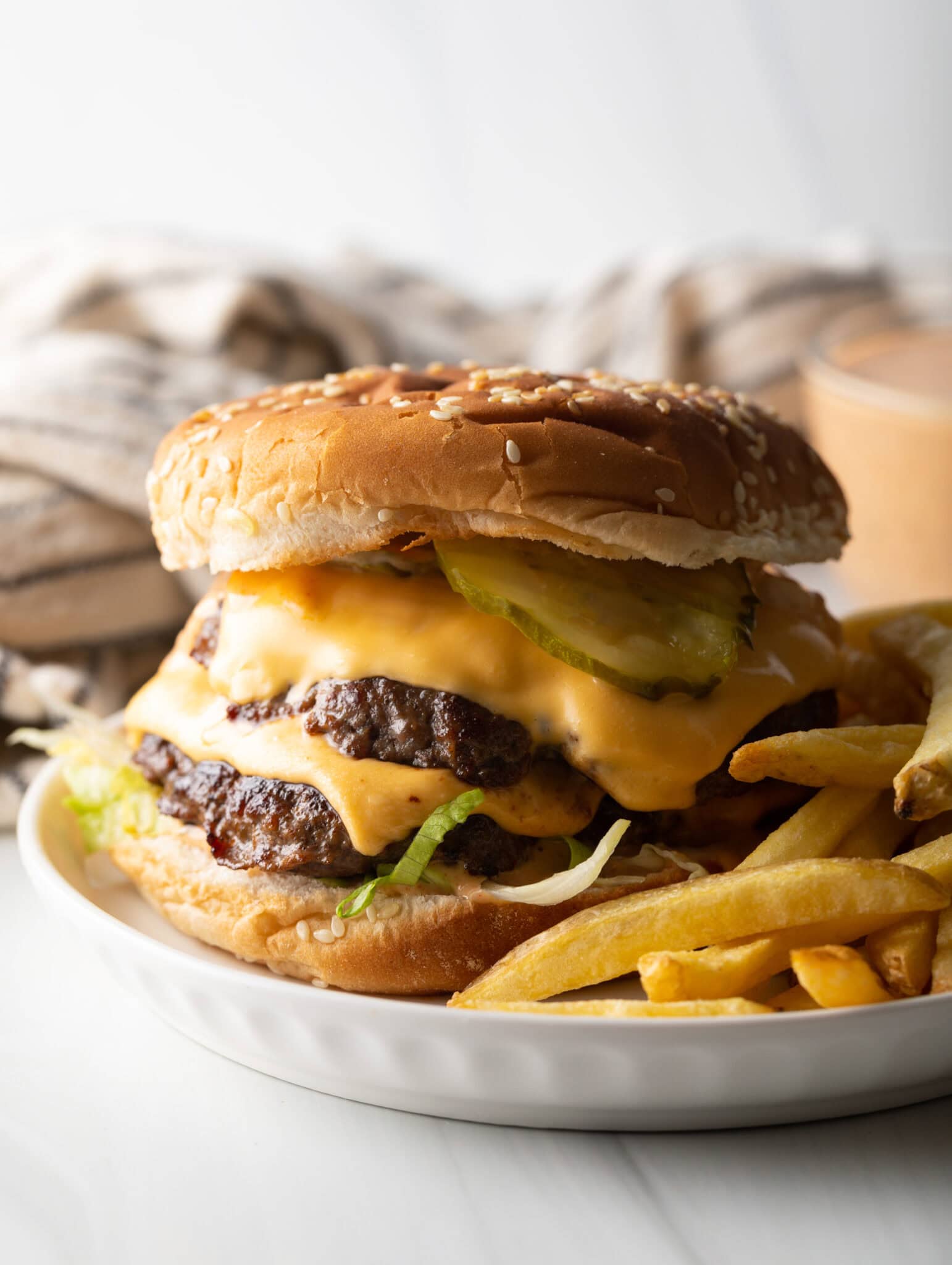 How to Make Big Mac Sauce (Recipe + Burgers!) - A Spicy Perspective