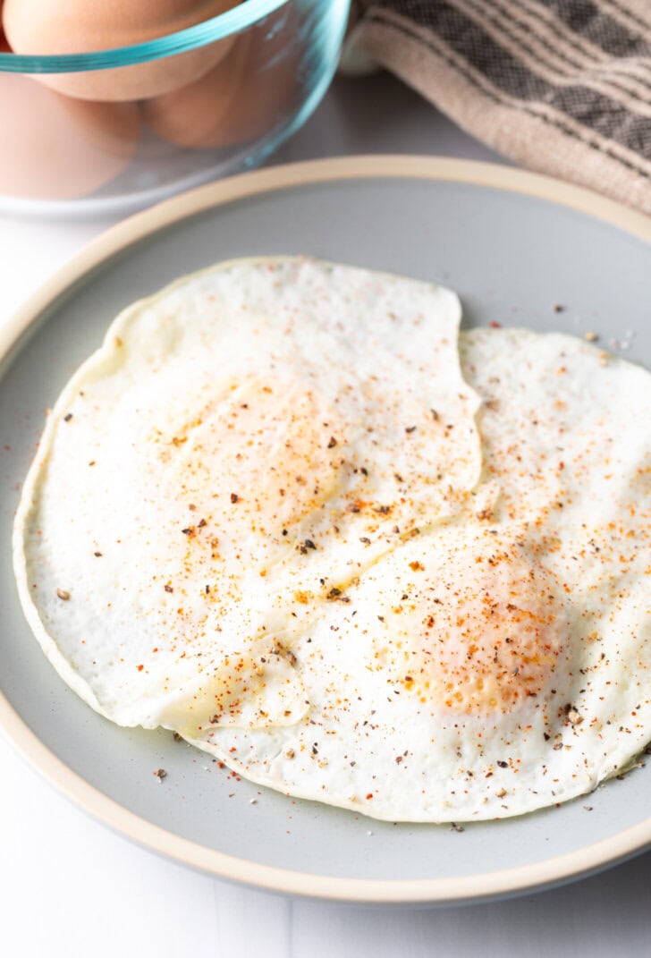How To Make Over Easy Eggs (Recipe + VIDEO) - A Spicy Perspective