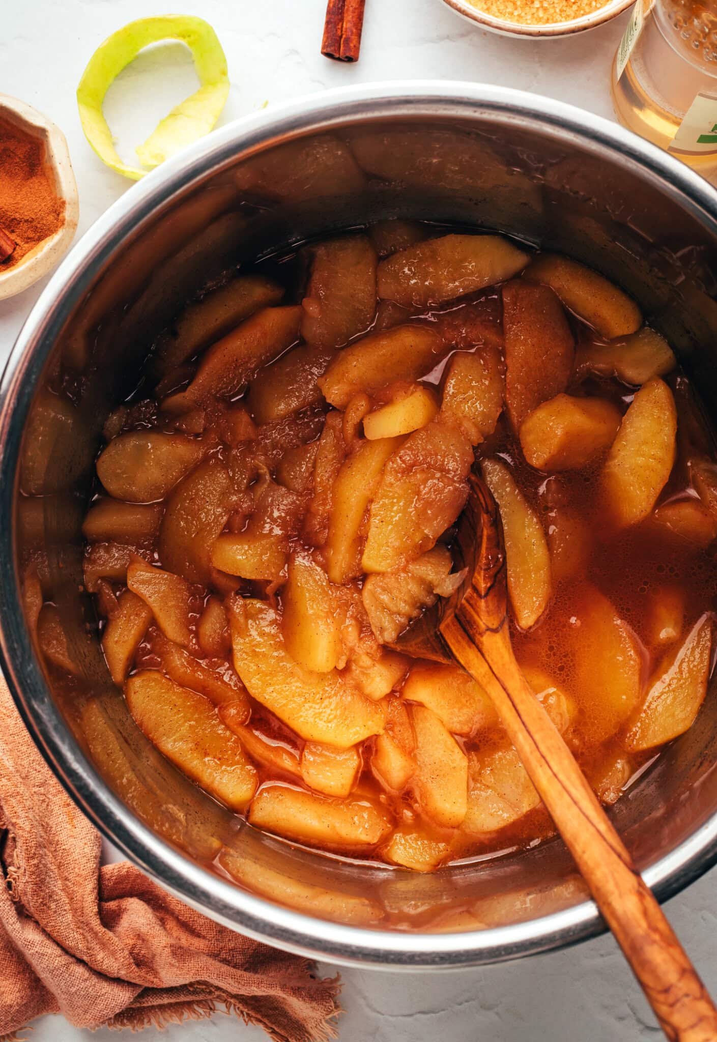 Spiced Apples (Instant Pot) - A Spicy Perspective