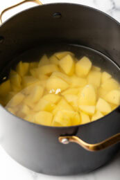 Pomme Puree (French Mashed Potatoes) - A Spicy Perspective