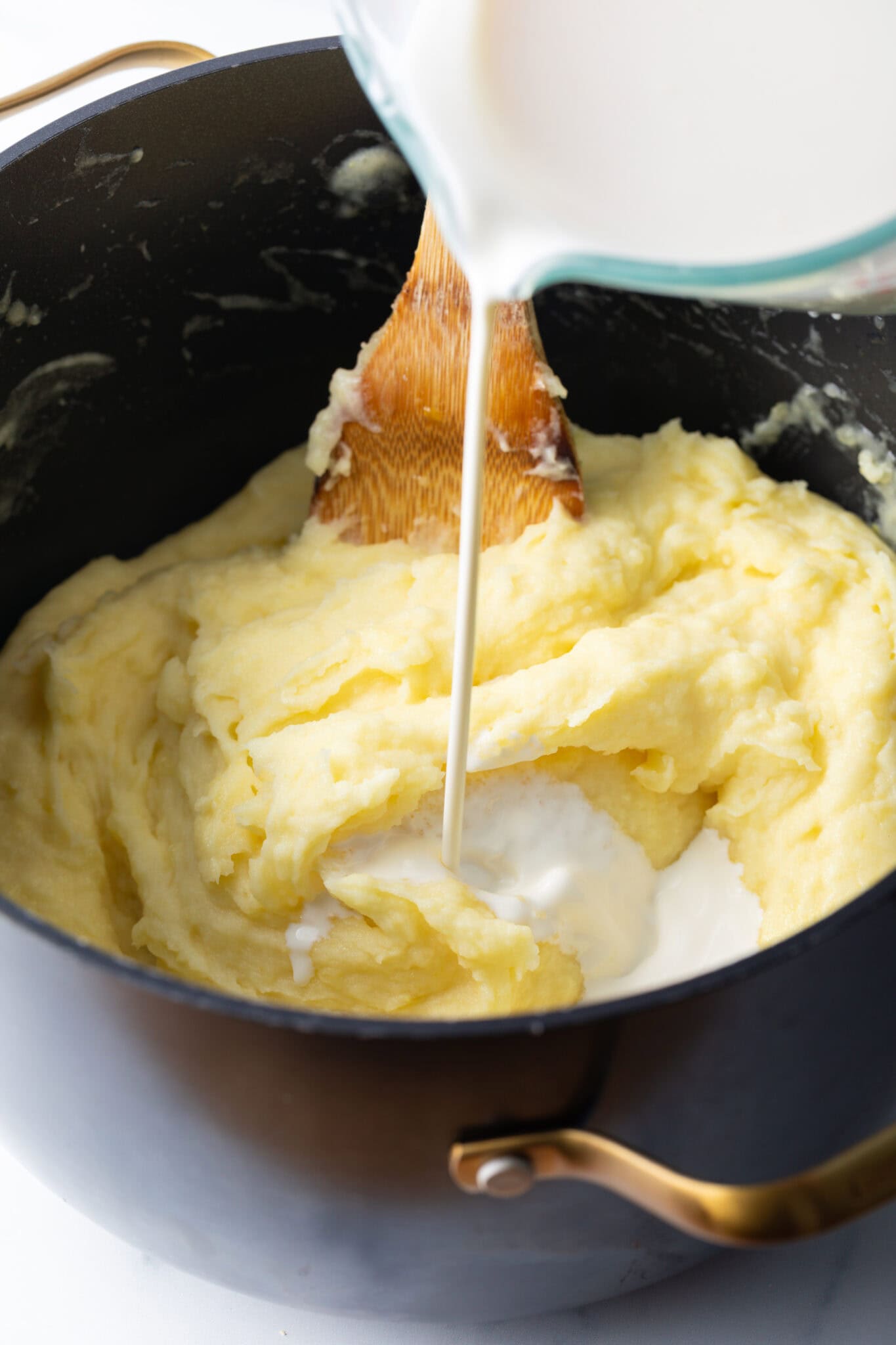 Pomme Puree (French Mashed Potatoes) - A Spicy Perspective
