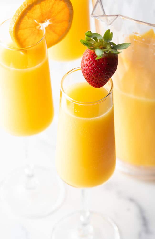 How to Make the Perfect Mimosa (Recipe + VIDEO) - A Spicy Perspective