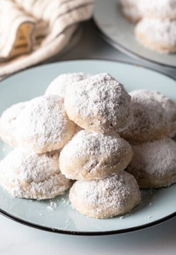 Russian Tea Cakes (Snowball Cookie Recipe) - A Spicy Perspective
