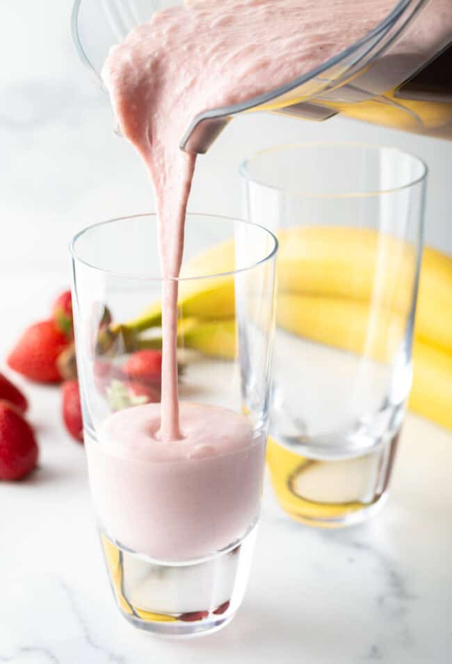 Strawberry and Banana Smoothie Recipe (VIDEO) - A Spicy Perspective
