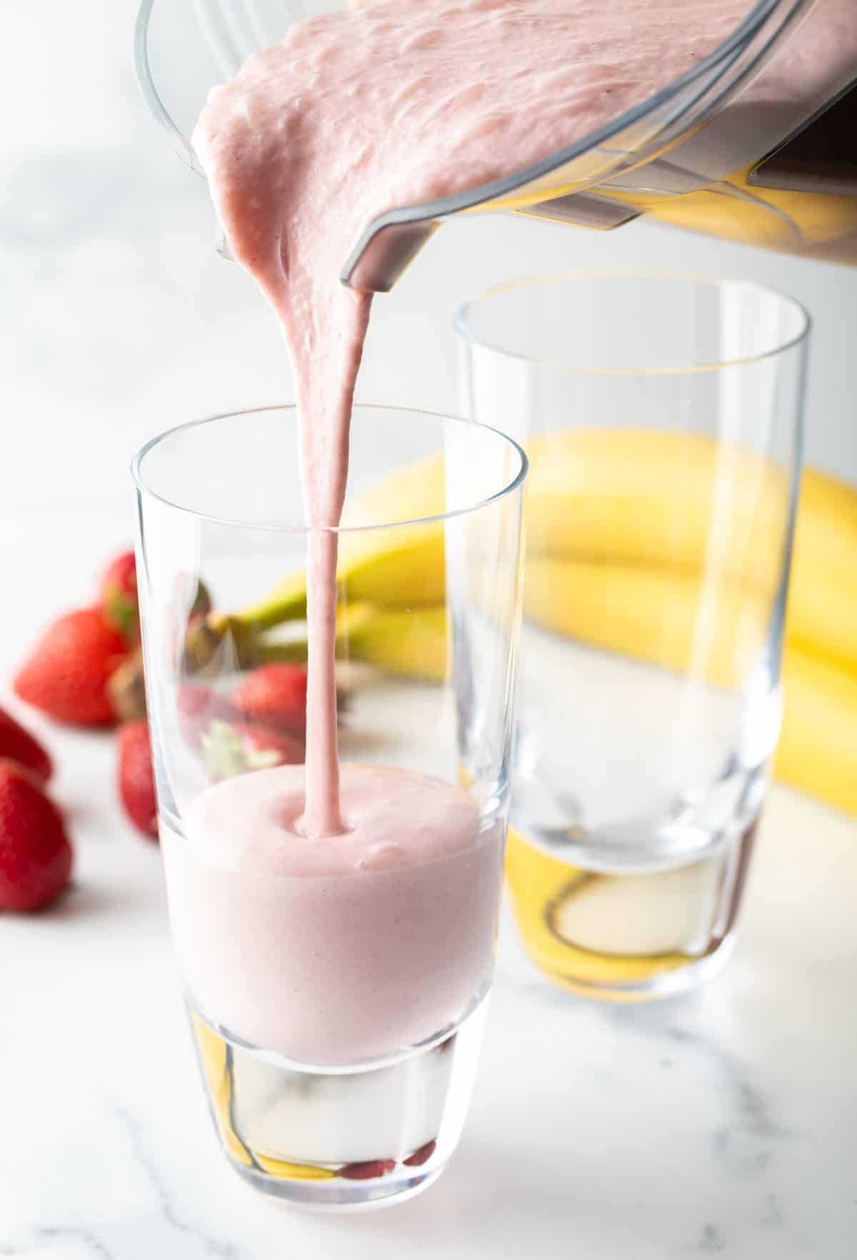 Strawberry and Banana Smoothie Recipe (VIDEO) - A Spicy Perspective