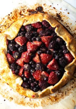 Crostata Recipe with Berries and Ricotta Cream - A Spicy Perspective