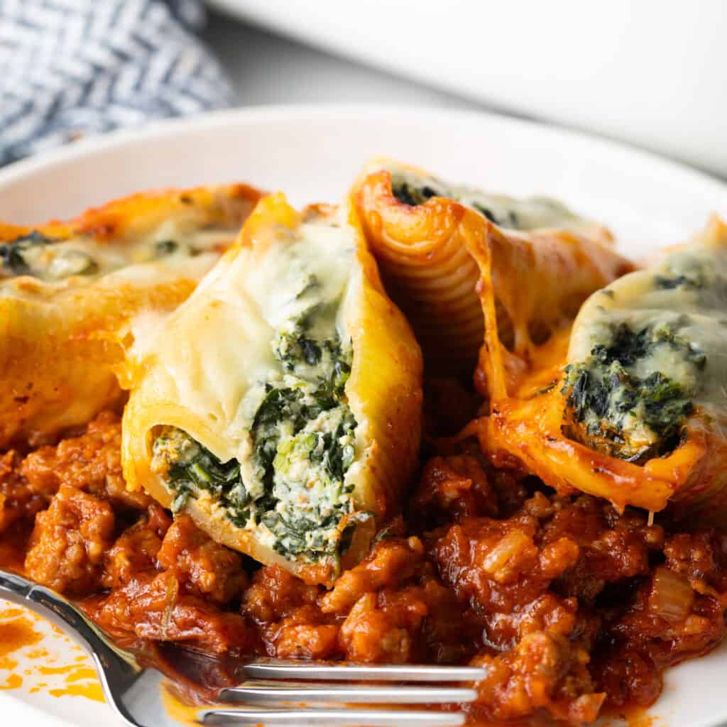 Stuffed Shells with Meat - A Spicy Perspective