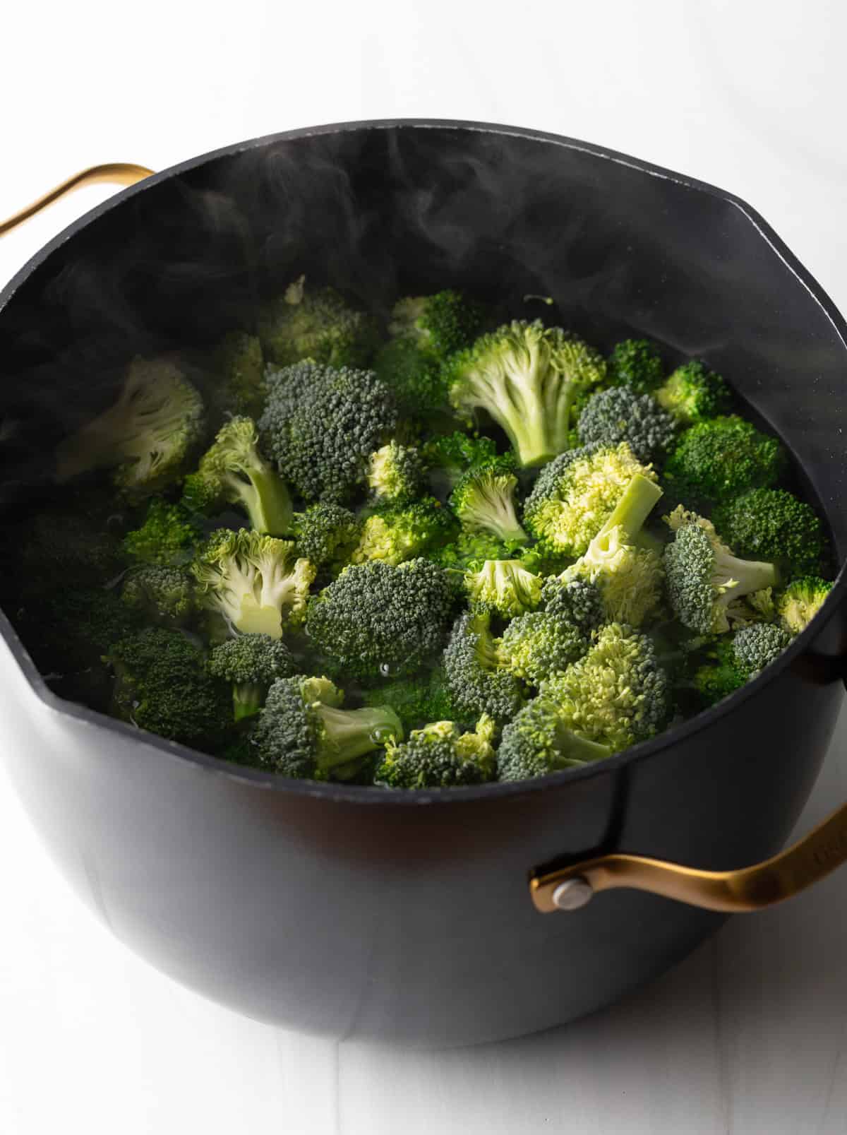 How to Boil Broccoli on the Stove - A Spicy Perspective